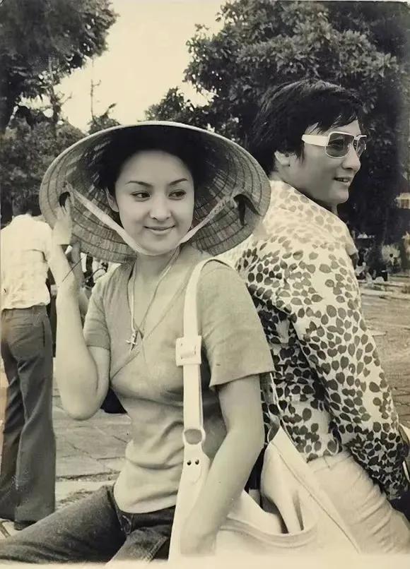 Xie Xian's ex-girlfriend Zhen Zhen: Netizens raised three questions for fear of losing contact ...