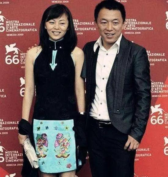 Huang Bo and his wife have been in love for 20 years, and they give ...