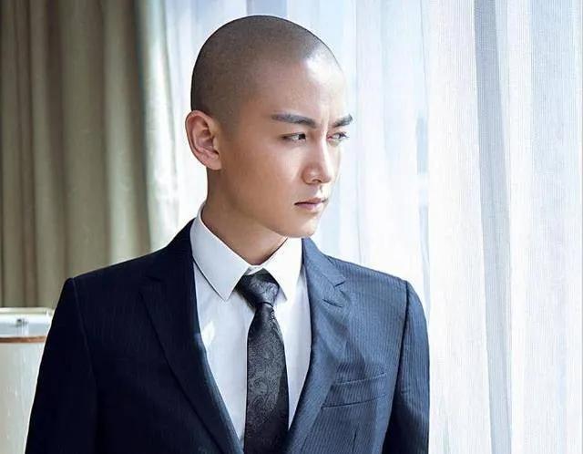 It's also a "bald man". If you look at Jet Li, Xu Zheng and others ...