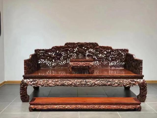 Big red rosewood openwork lotus arhat bed - iMedia