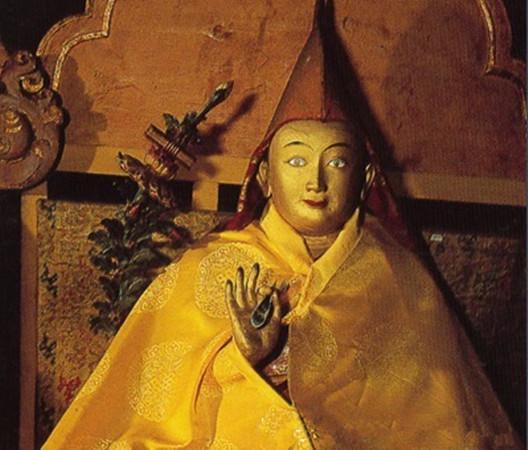 Lama · Living Buddha and "Golden Bemba bottle lottery" - iMedia