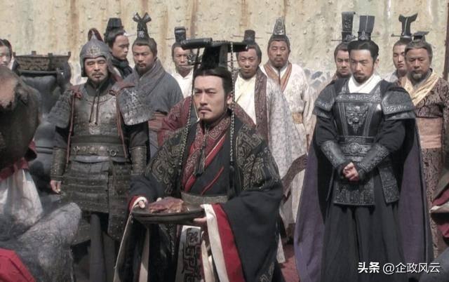 After the death of Duke Mu of Qin, why were more than a hundred ...