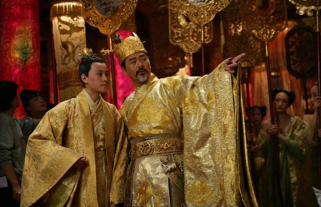 Emperor Xiaowen resolutely sinicized the reform, banned the wearing of ...