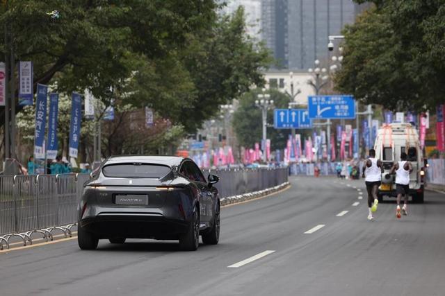 The beautiful ceiling Avita 11 single motor version, here it comes ...