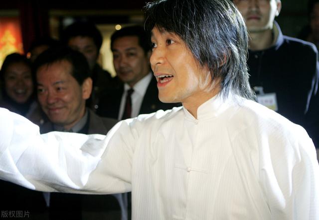 Still waiting for "Mermaid 2"?Take a look at this movie, after 17 years ...