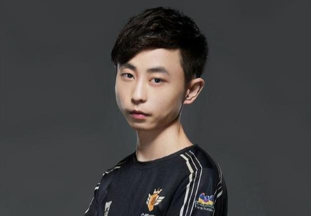 水晶哥成名史：BO10成天才絕唱，進入LPL就證明了自己 - 頭條匯