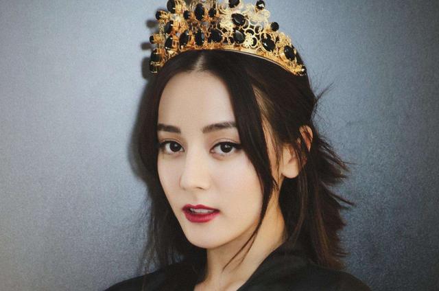 Zeng Tong is a Jiaxing artist, why is Reba becoming more and more ...