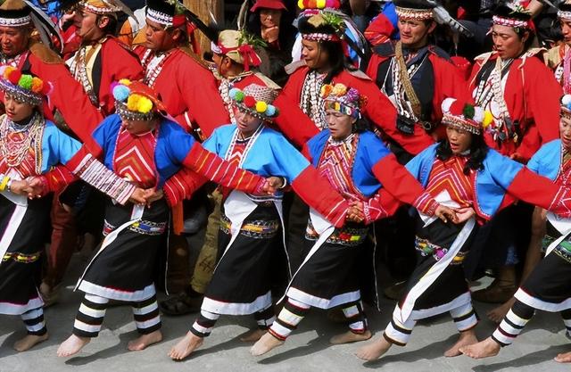 Language Differences! Due to differences in migration and original ...