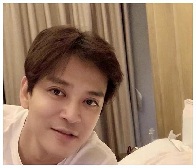 Filming with a swollen face?Behind the "plastic face" actors, no matter ...