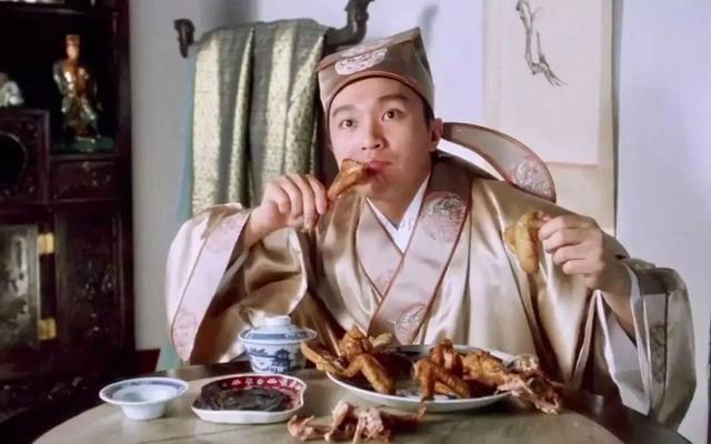 Why are there so many shots of eating chicken wings in Stephen Chow's ...