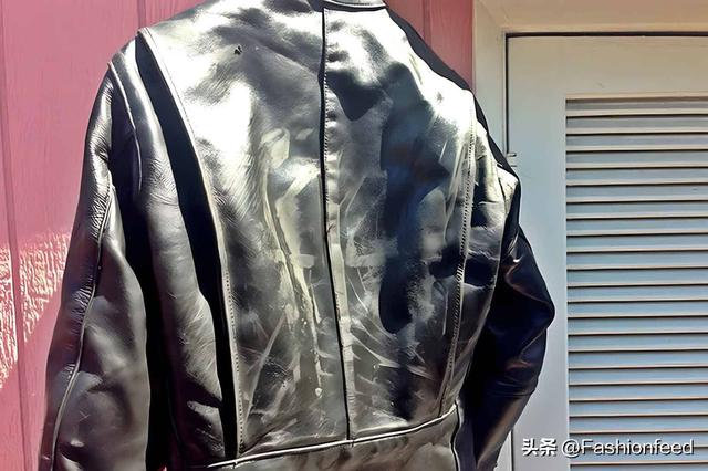 How to clean a leather jacket? - iMedia