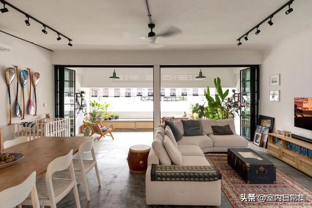Subtle contrasts between fluid spaces and home elements - iMedia