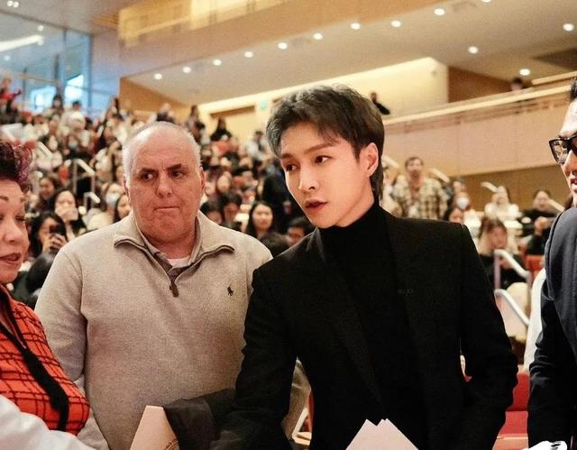 excellent!Zhang Yixing gave a speech at Harvard Business School, and ...
