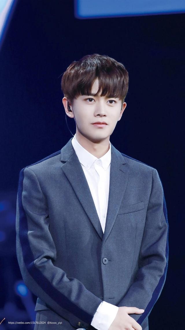 Handsome Hunter's Guide: Here Comes the Big Tail Fish - iMedia