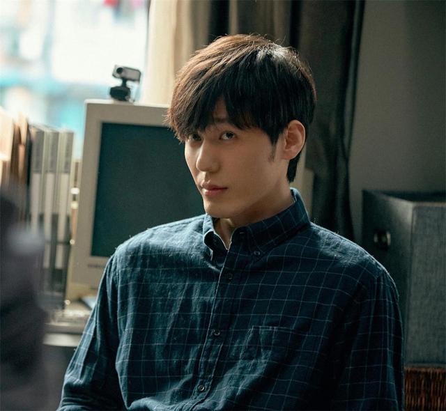 Bai Yu's new drama started broadcasting, and Bai Yu married his uncle ...