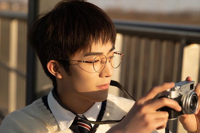 Zhang Kaitai debuted for 6 years, and his partner Zhang Chuhan only ...