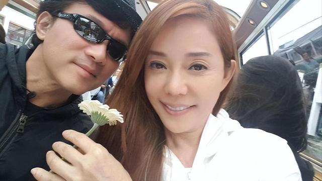 15 years in the same bed, 12 years of breastfeeding, actress Di Ying's ...