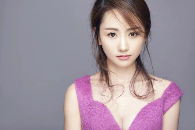 Yang Rong, sexy and stunning beauty - iMedia