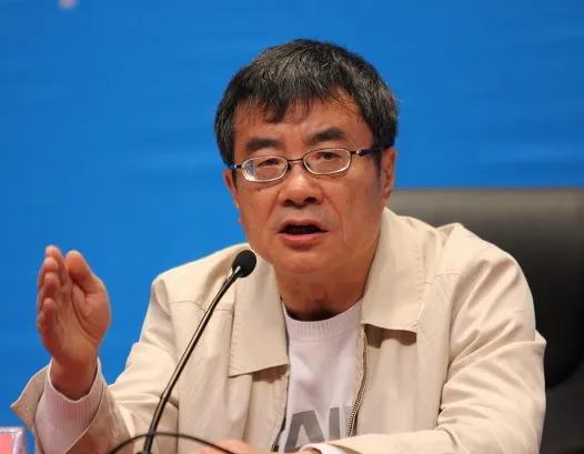 Reading Zhou Guoping's Prose: Peaceful and Kind, Wise and Rich - iMedia