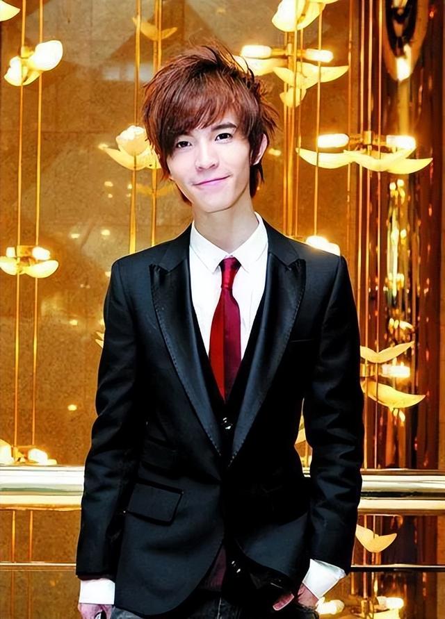 In 2010, Guo Jingming bought three 50 million villas, which were said ...