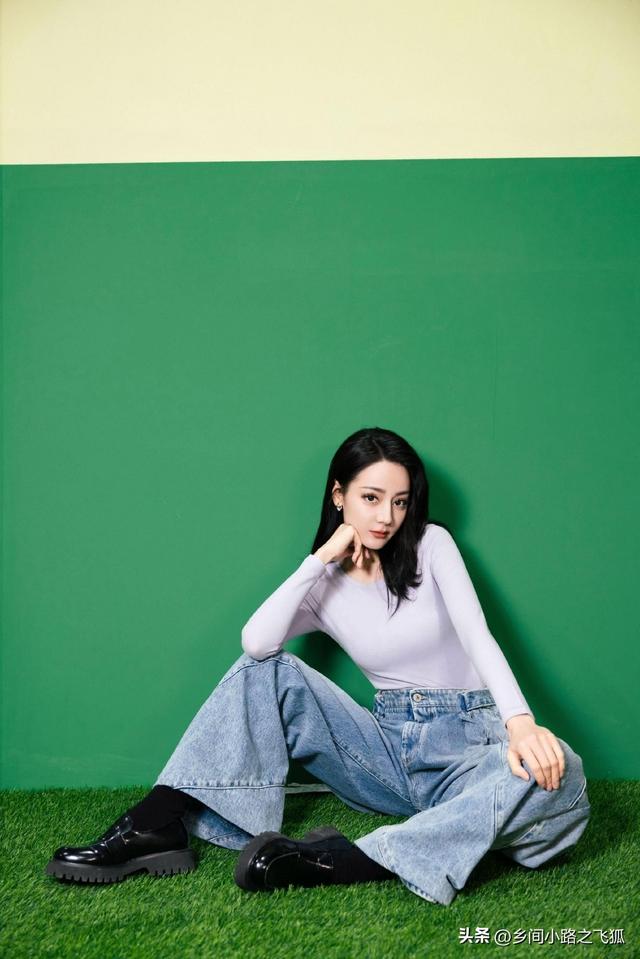 Dilraba Di Lieba's latest photo shows her playful and cute face to the ...