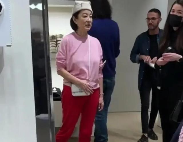 Lin Qingxia is considered a cleaning lady?Skin folds like bark, sagging ...