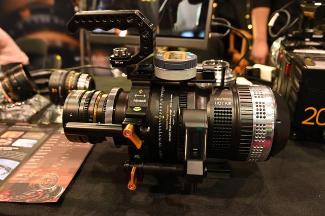 DULENS Releases MF60 Lens Projector - iMedia