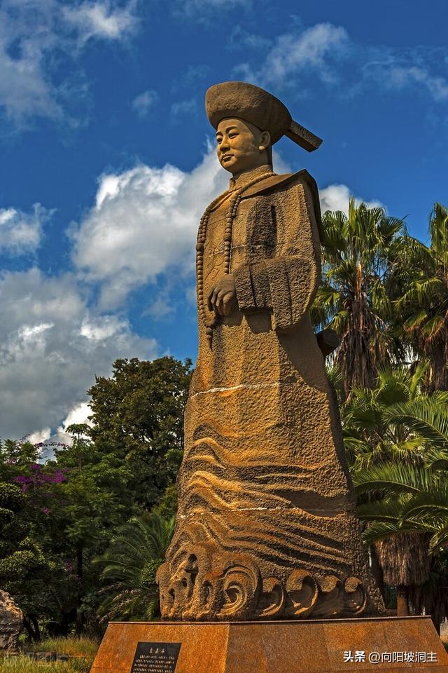Yuan Jiagu: From the No. 1 Scholar in the Late Qing Dynasty to a ...