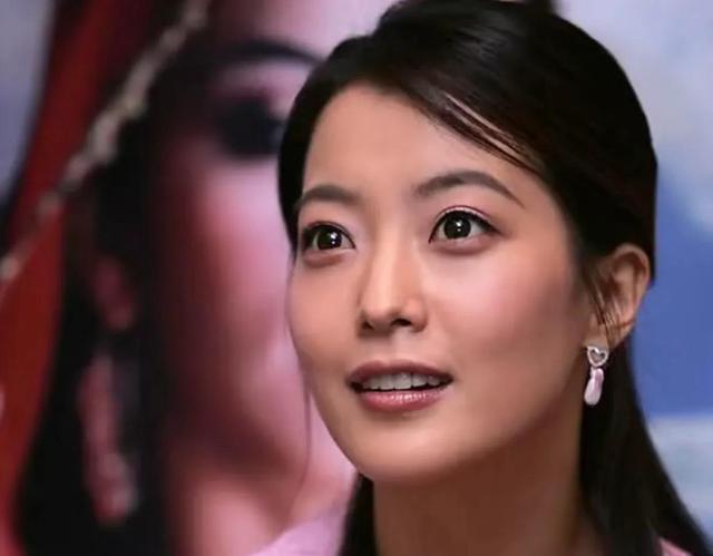 The number one beauty in Korea, Kim Hee Sun, remember his "Myth"? - iMedia