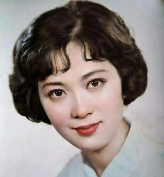 Gong Xue from "Under the Bridge": This is the state of 70 years old ...