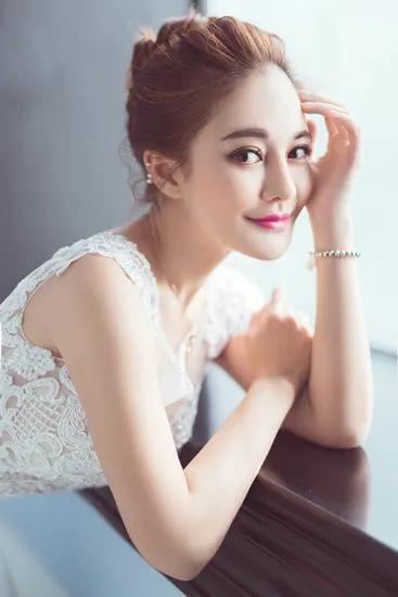 Fan Rui, singer, actress - iMedia