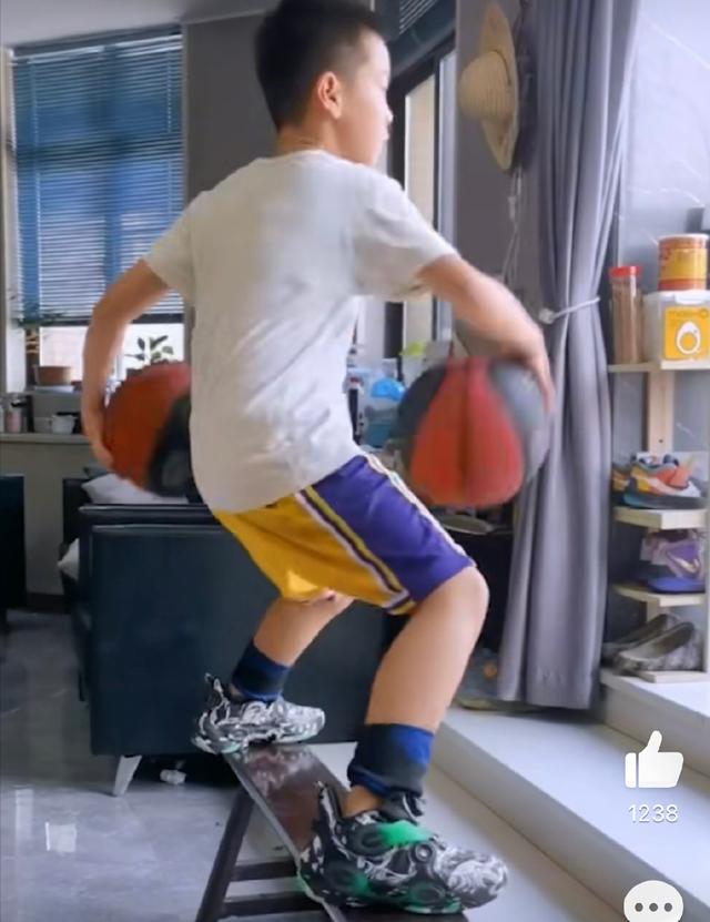 Basketball genius!The 9-year-old prodigy stunned fans with dribbling ...