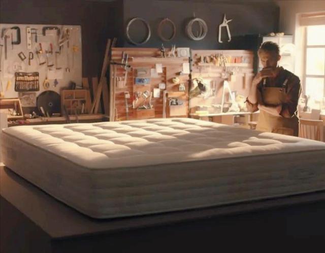 French TRECA Cui Yu's star work - perfume Paris mattress - iMedia