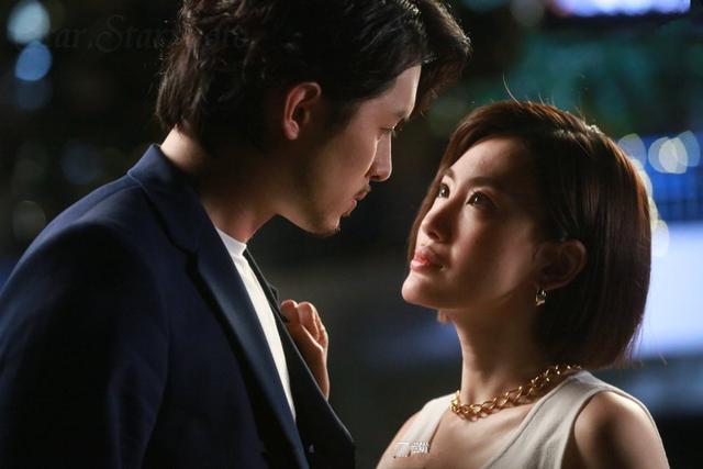 "Twin Stranger" TVB premiere, Ma Dezhong plays two roles, urban fantasy drama, big brain hole ...