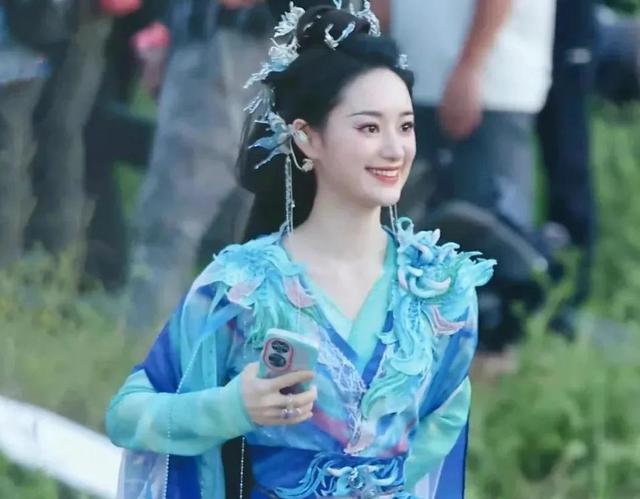 Yang Mi and Guo Xiaoting collaborated again, how many people did Xue ...