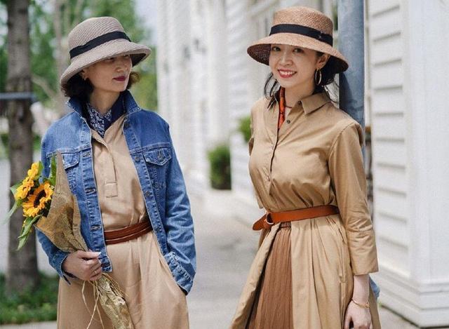 After reading Miki's mother's Uniqlo outfit, I understood: 50- and 60 ...