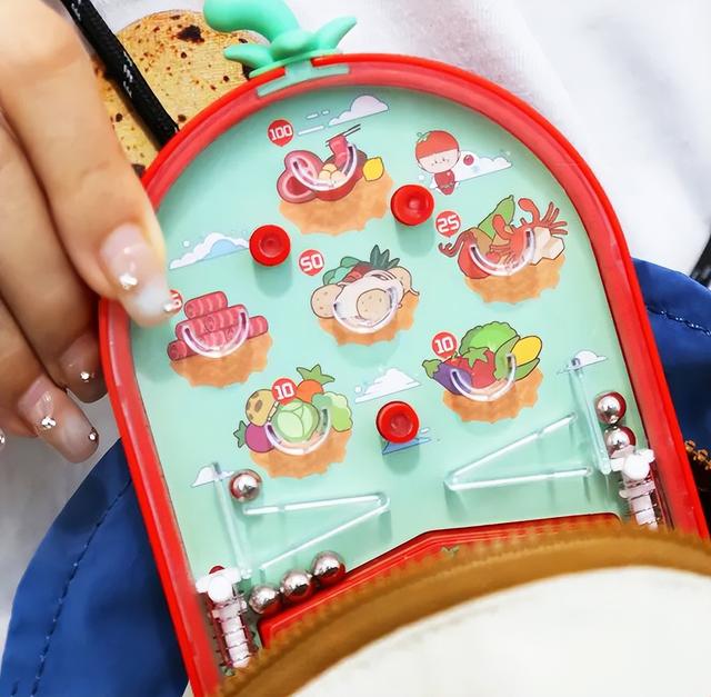 In order to trick you into eating hot pot, Haidilao is about to become ...