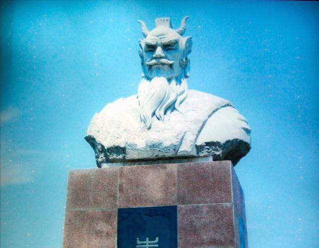 Three Emperors and Five Emperors: Chi You is Emperor Yan, an ugly and ...