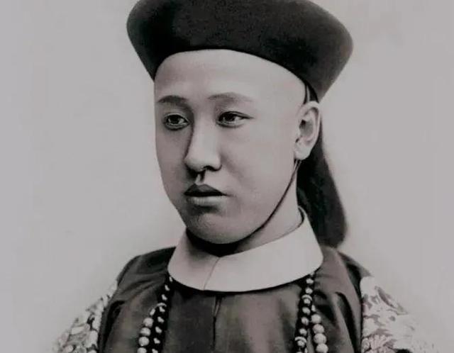 Puyi's life history - iMedia