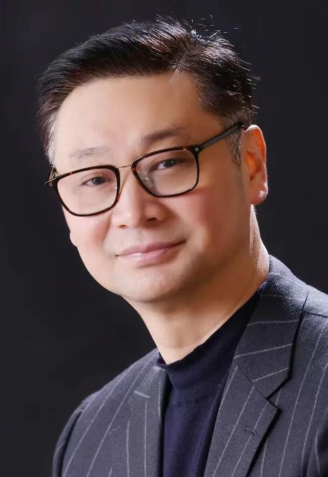 Li Jun, who seeks painting outside the painting - Cai Guosheng - iMedia