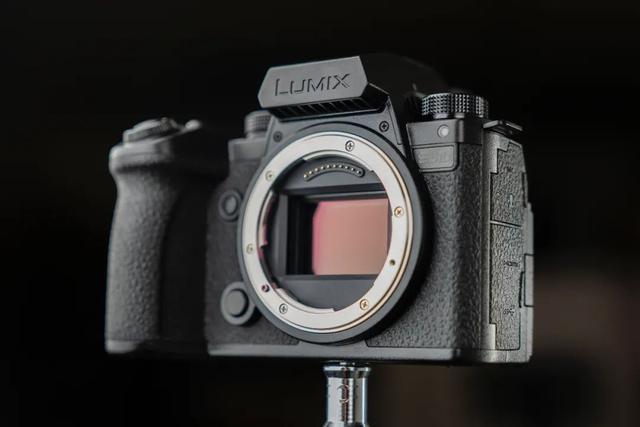 A video-enhanced version of the S5M2? Panasonic Lumix S5M2X for the ...