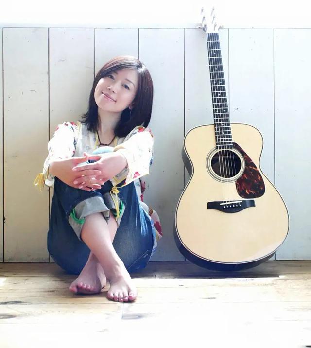 The 48-year-old Chinese singer died in Japan and was buried in Shanghai ...