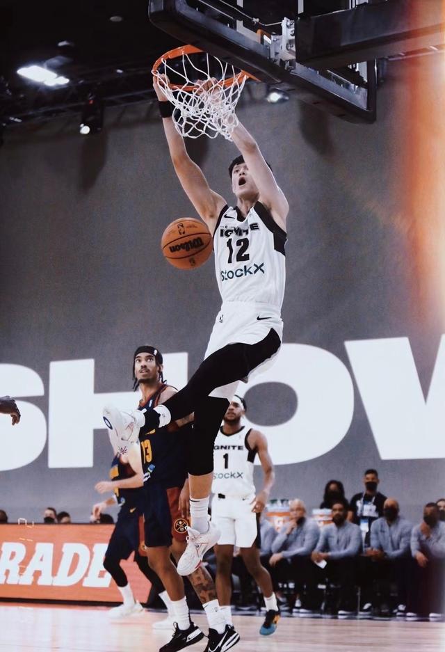 Congratulations!19-year-old basketball player hits the NBA - iMedia