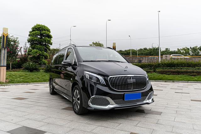 You read it right, this Maybach VS680L only costs 480,000, are you excited?Let's have a look ...