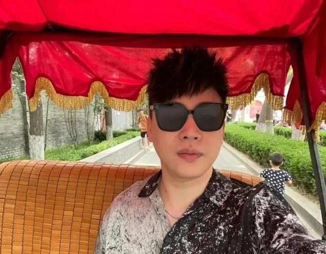 Hu Yan's variety show was accused of playing mosaics. Is this a ...