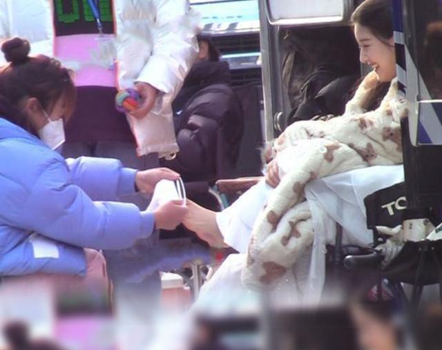 Zhao Lusi's "playing big names" incident continued to ferment, and the ...