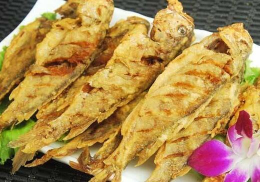 How to make yellow croaker delicious, the daily practice of yellow ...