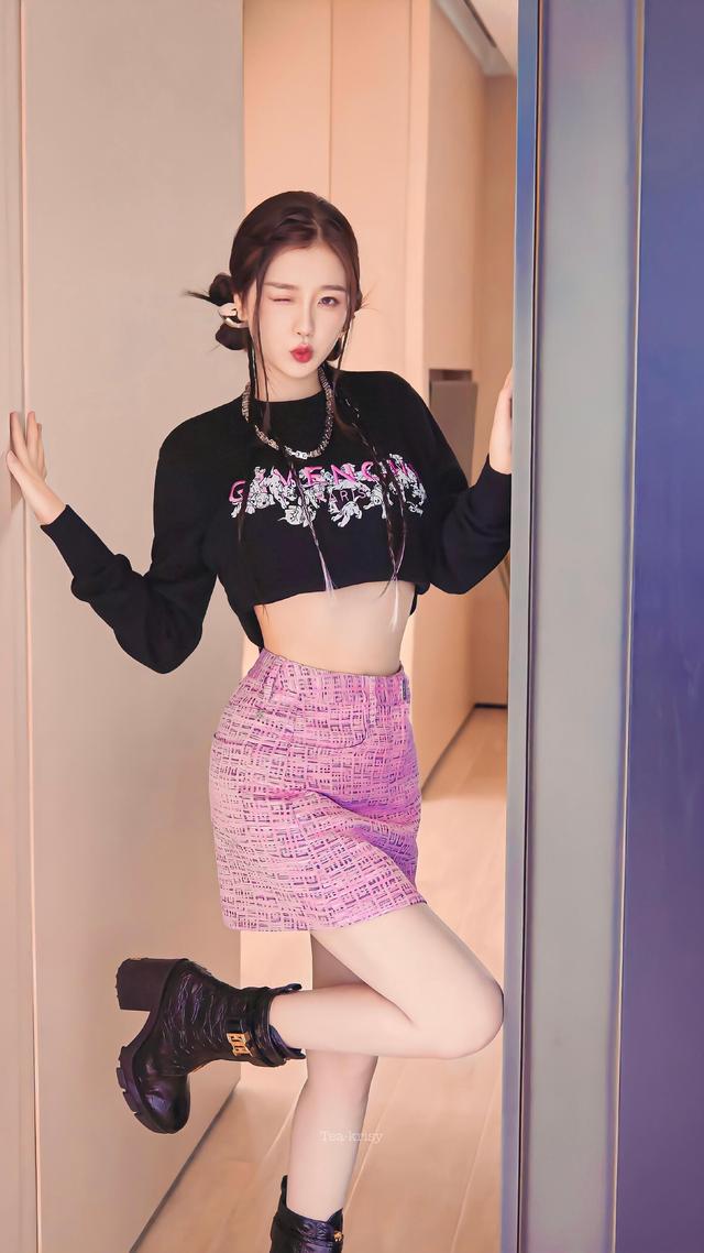 Yu Shuxin is beautiful, wearing a "two-point skirt" is also worthy of ...