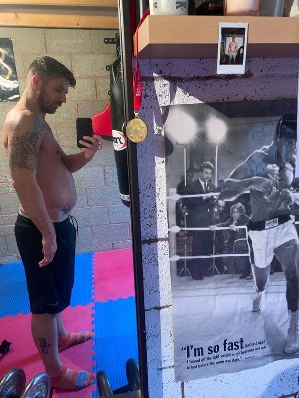 The 43-year-old British man changed from a big belly to six-pack abs ...