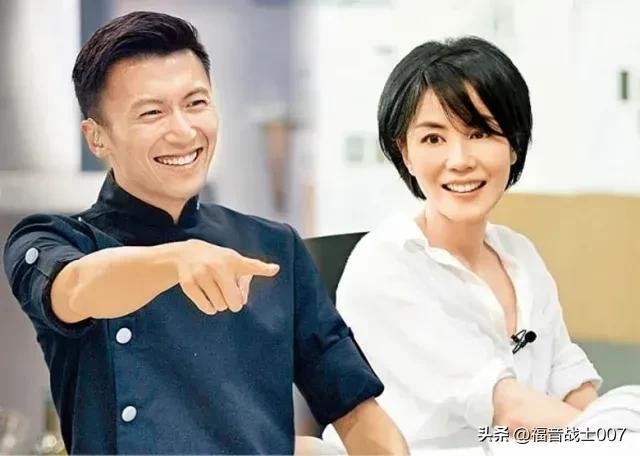 Accompanied by his girlfriend to return to Hong Kong, Faye Wong and ...